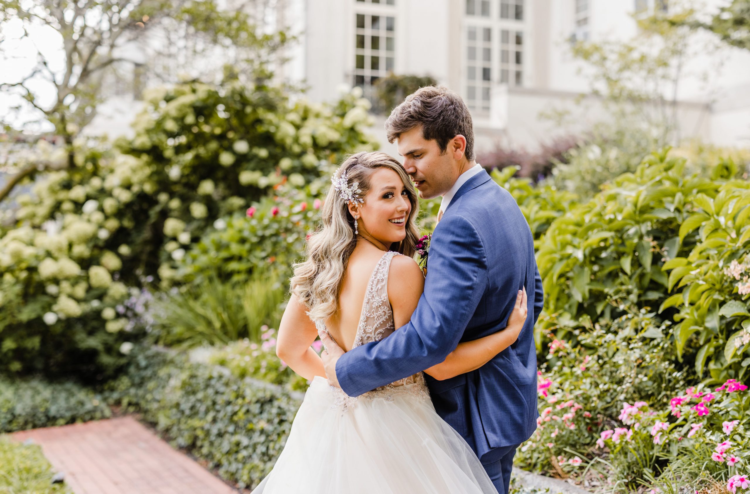 Tim + Candace | The War Memorial | Michigan Wedding Photographer ...